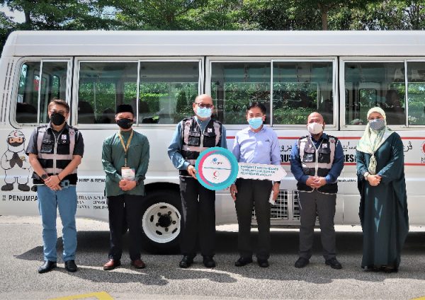 Progresif, partners donate bus to Brunei Darussalam Red Crescent ...