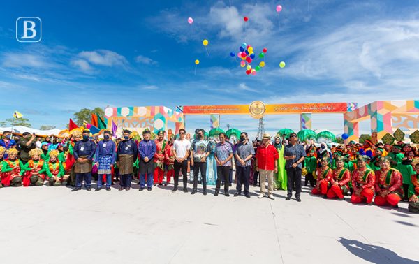 Tutong community expresses love and loyalty to Sultan in harmonious ...